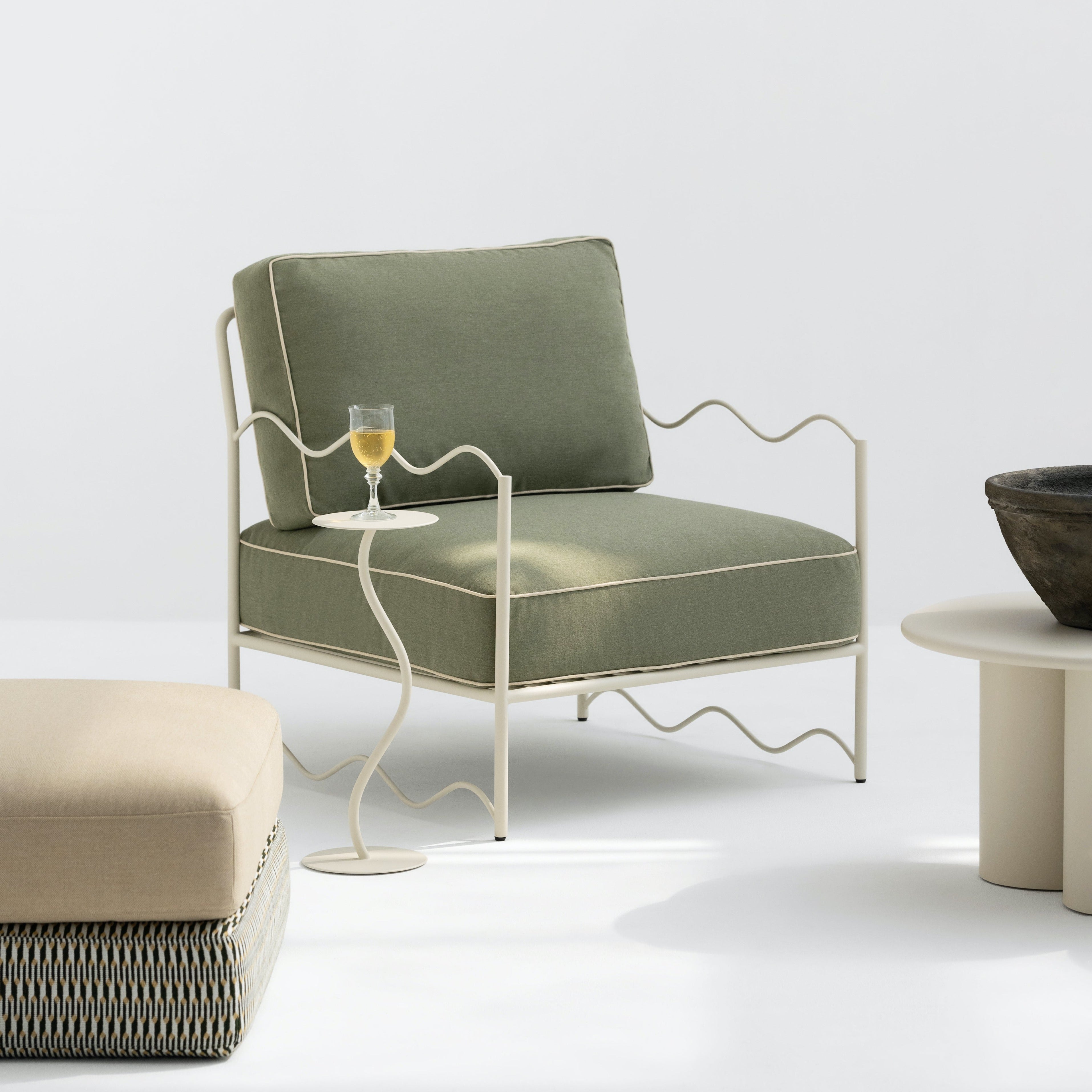 Daisy Armchair – Custom No.9